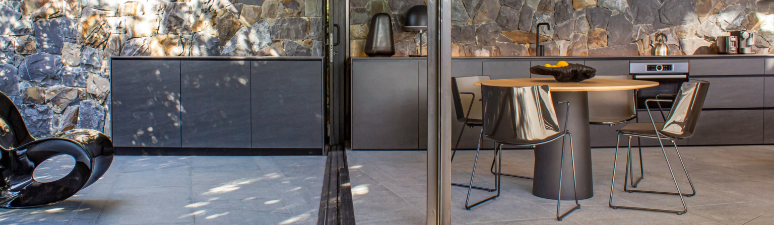 Outdoor Kitchens - Aluminum Cabinets | COCO TILE